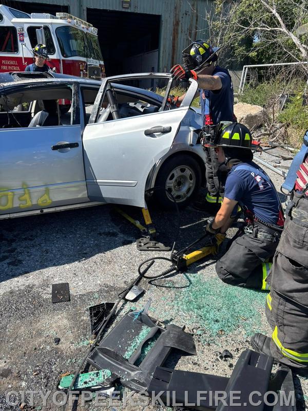 Vehicle Stabilization Drill - City of Peekskill Fire Department